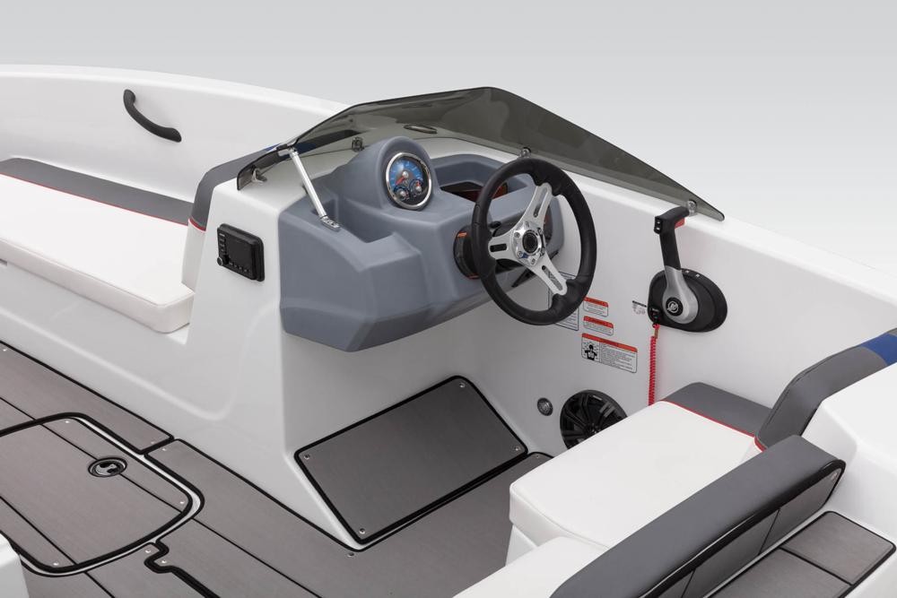 T18 - TAHOE Bowrider Runabout Boat