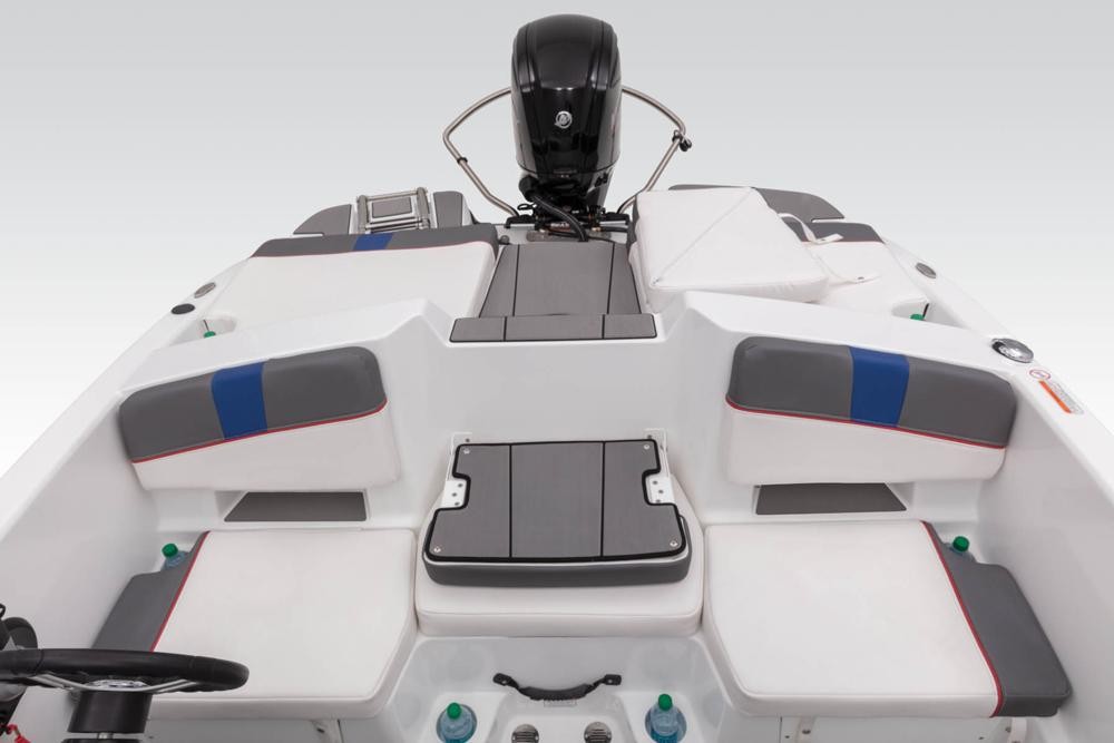 T18 - TAHOE Bowrider Runabout Boat