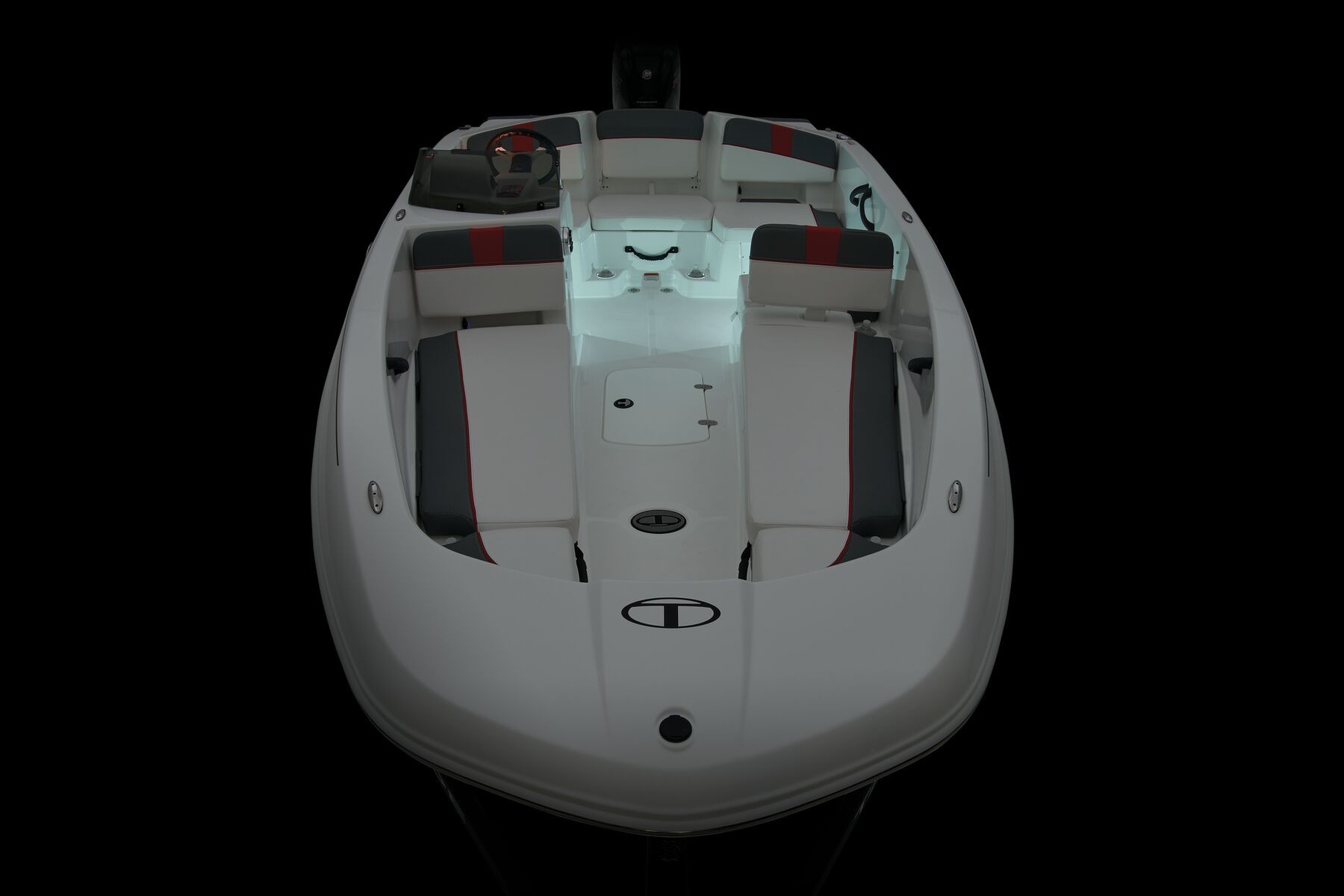 T18 | 18ft. 5in. Sport Boat | TAHOE Boats