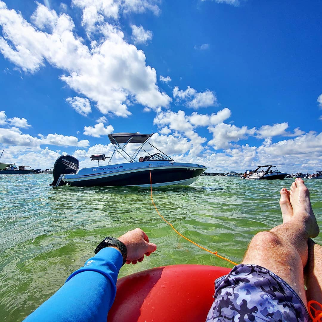 TAHOE Fiberglass Bowrider Runabouts and Deck Boats